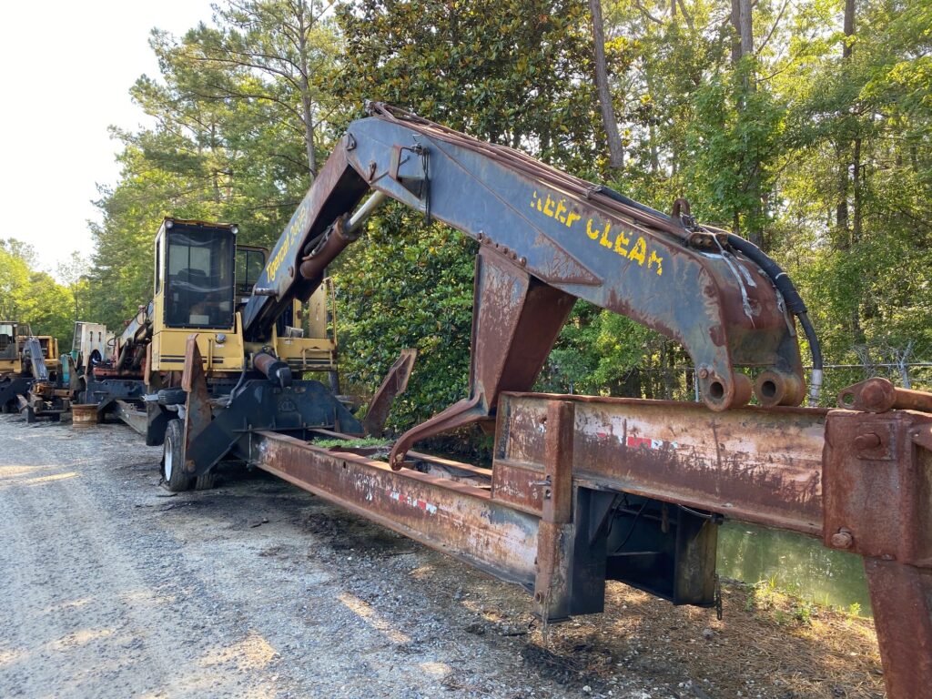 2004 Tigercat 240B SN 2401773 - W & W Truck and Tractor Inc.